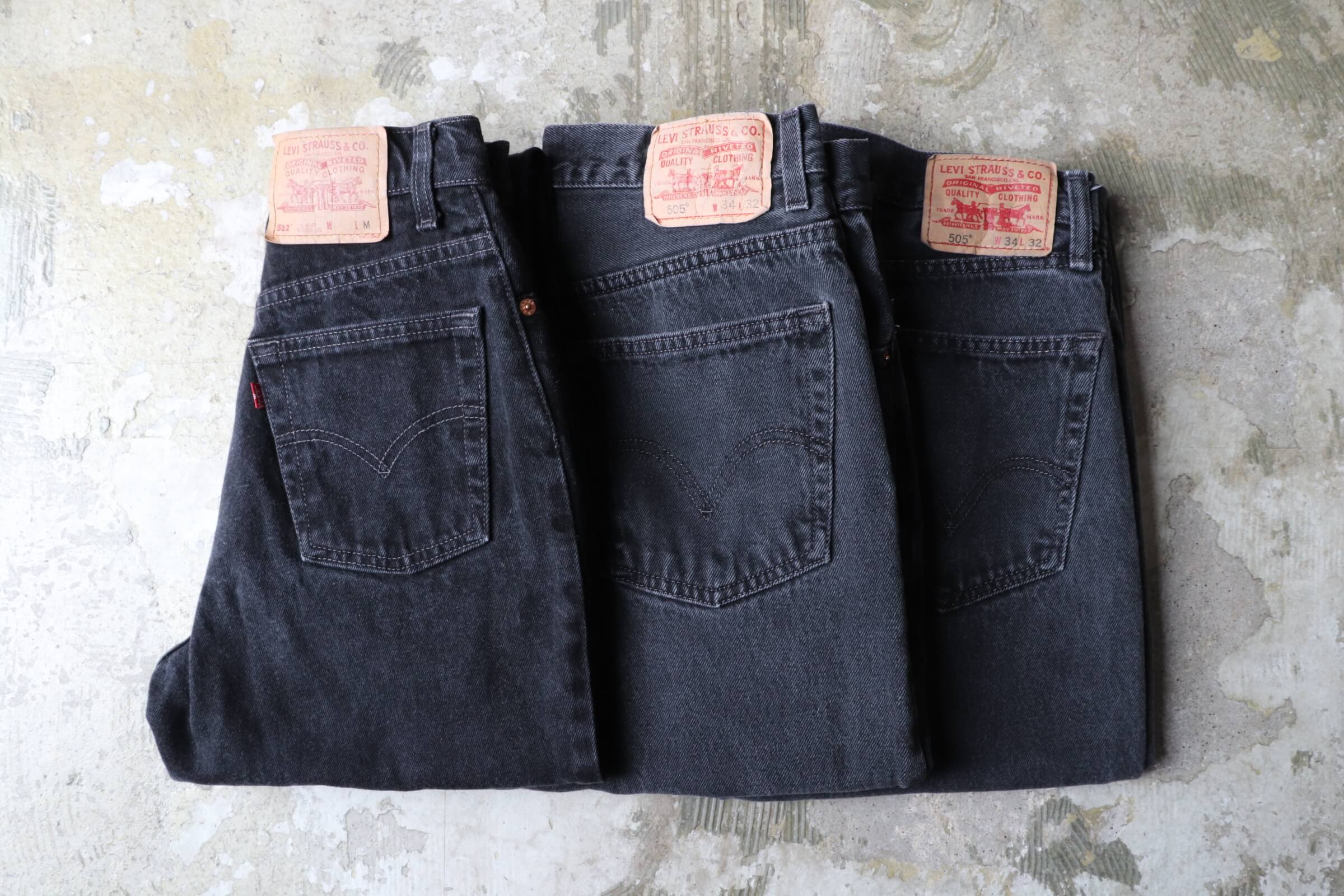 LEVI’S BLACK DENIM PANTS